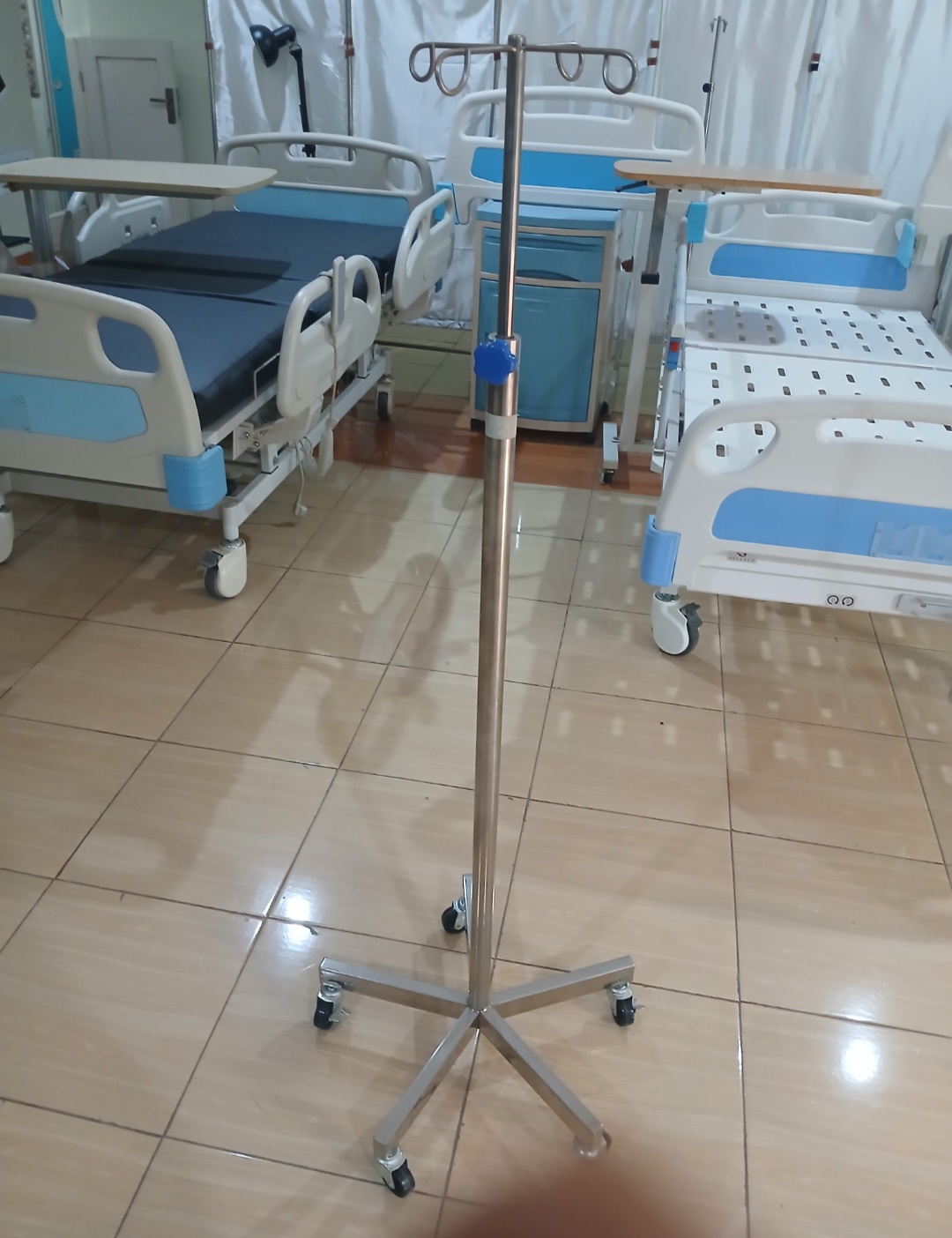 Tiang Infus 5 Kaki Stainless - Produsen Peralatan dan Furniture Rumah ...